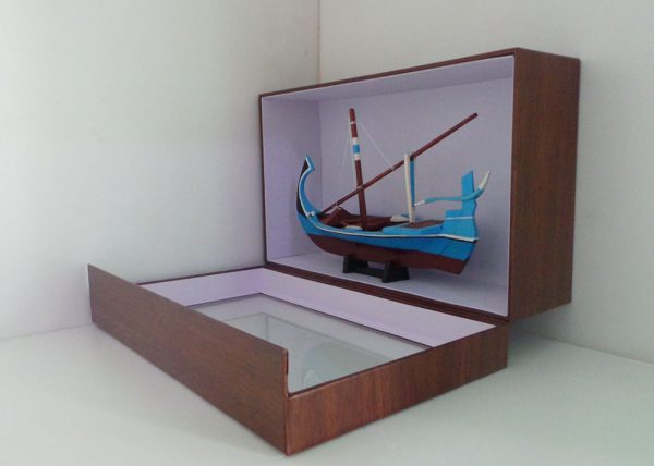 Traditional Maldivian Dhoni – Coconut Shop